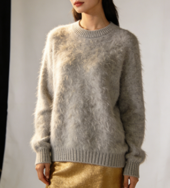 Why Is Cashmere So Expensive? 5 Reasons Behind The Luxury Price